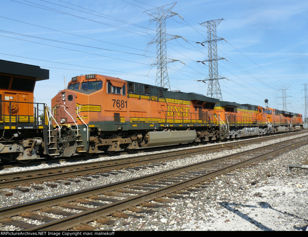 BNSF 7681